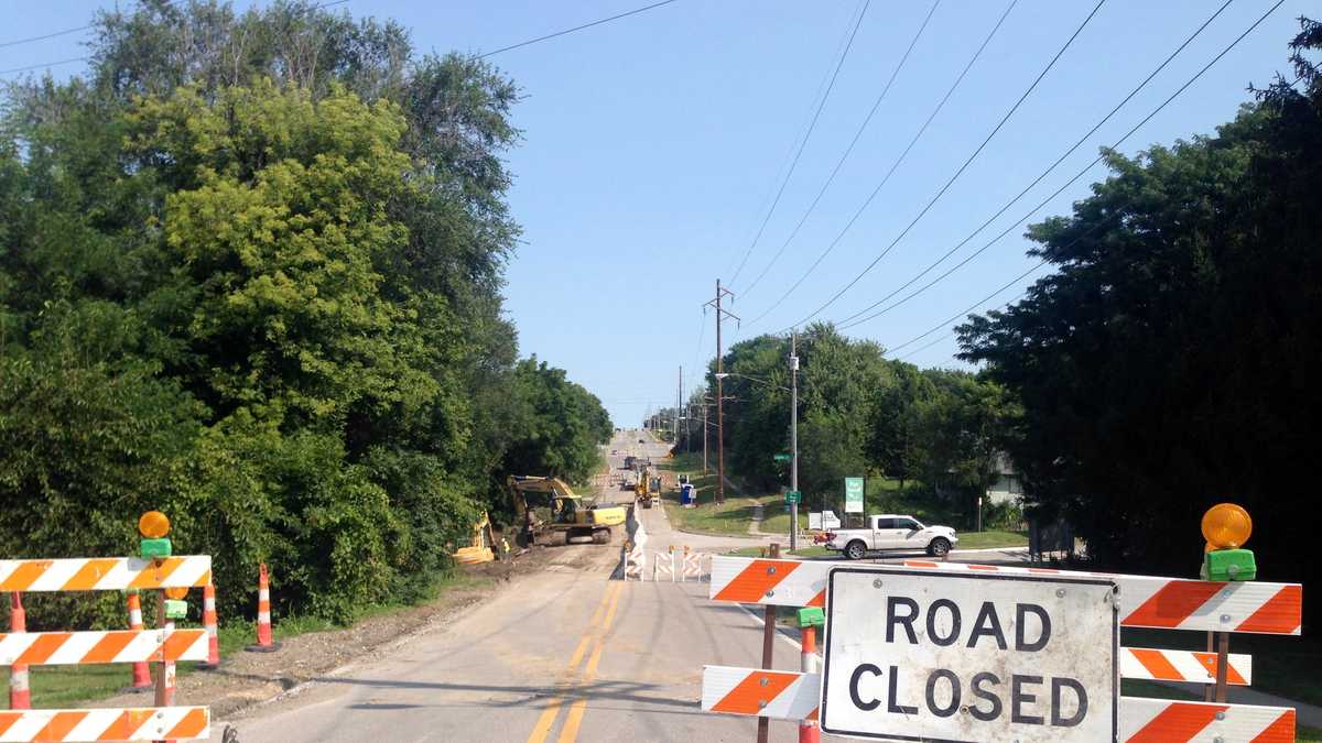 Embankment erosion closes 108th Street south of Blondo