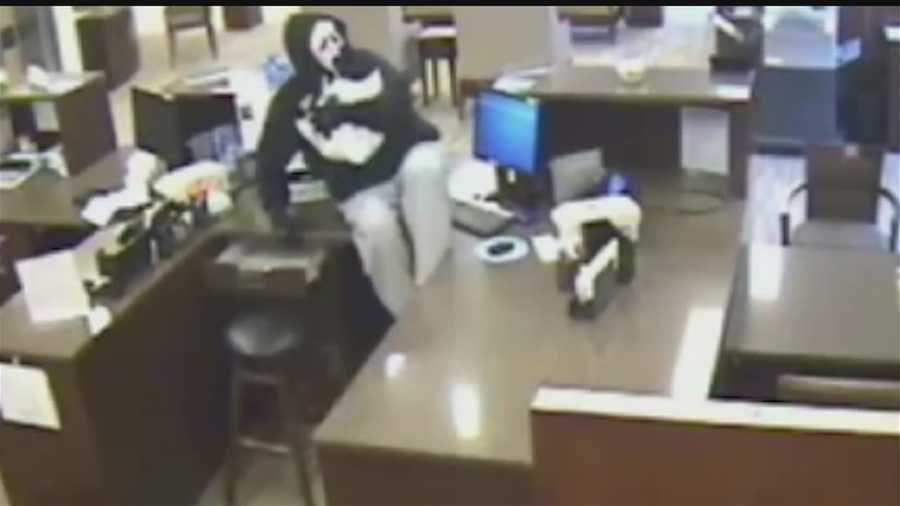 Video Of Tuesdays Bank Robbery Released