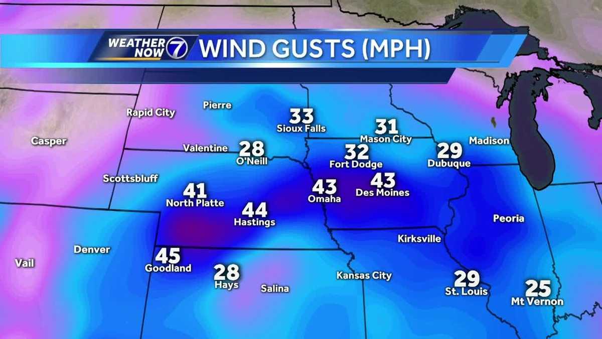 Omaha clear of snow for now; another storm band expected later