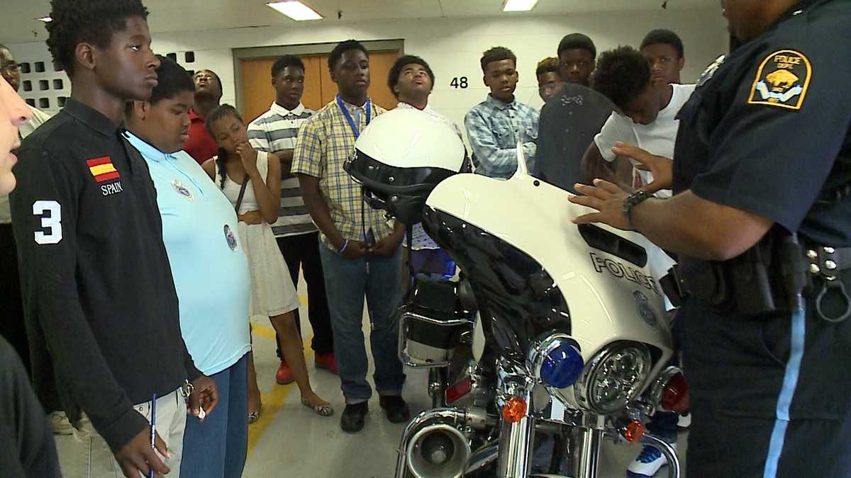 'Step Up' program gives teens a look at government careers