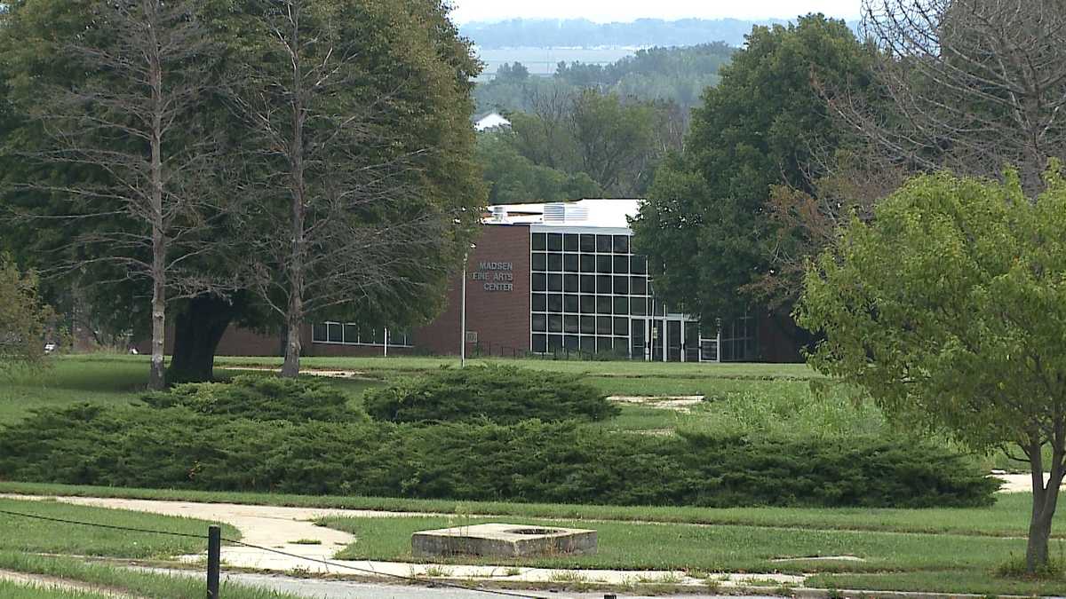 Dana College attracting vandals