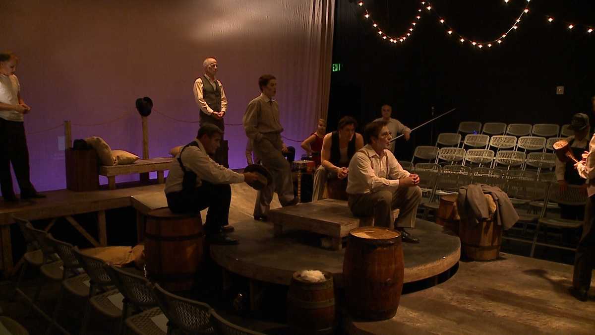 Blue Barn sets stage for message to get out and vote