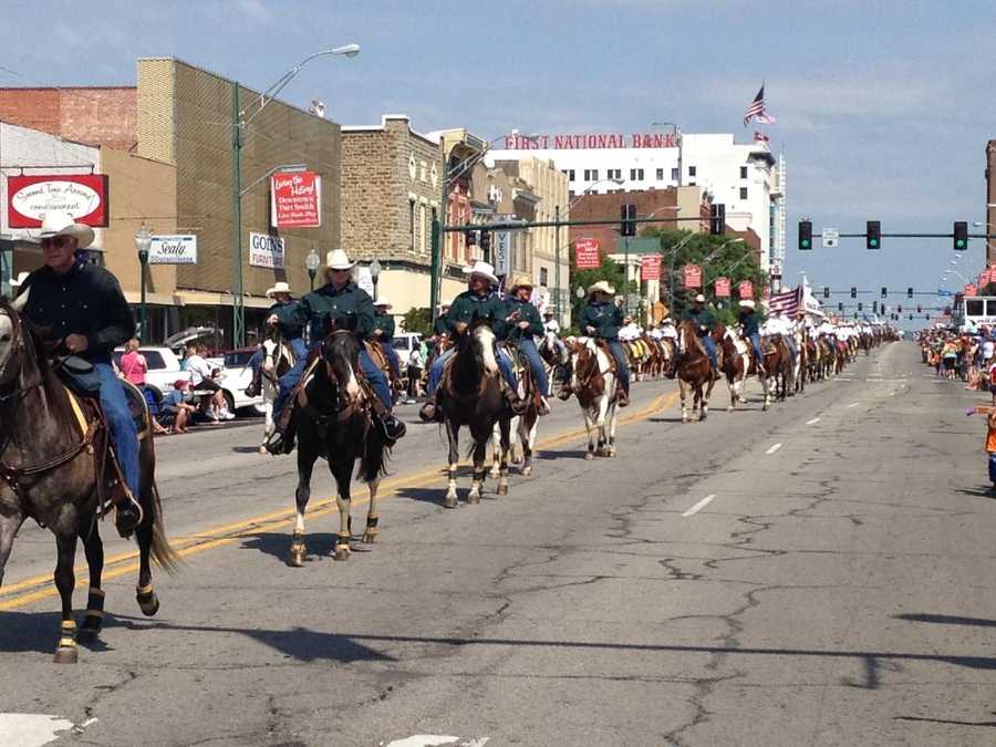 SLIDESHOW: Old Fort Days Rodeo Parade
