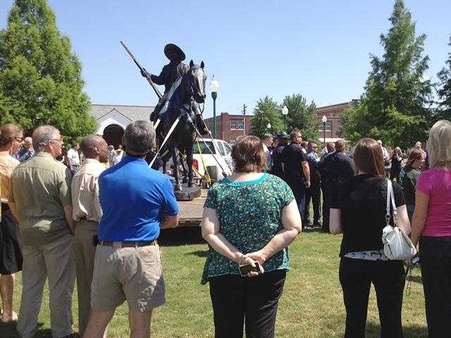 Bass Reeves Statue Arrives In Fort Smith