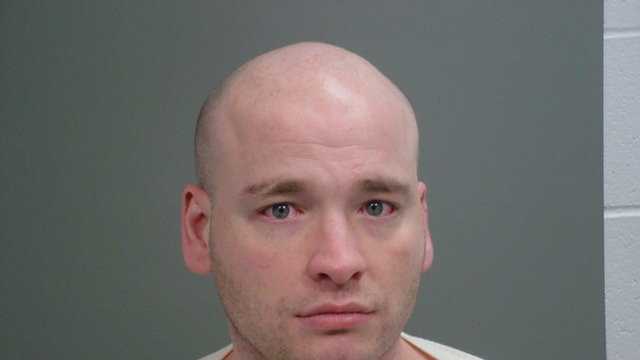 Gentry man pleads guilty to bank robberies, attempted murder