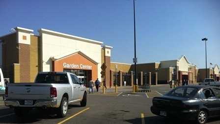 Fort Smith Walmart evacuated due to bomb threat