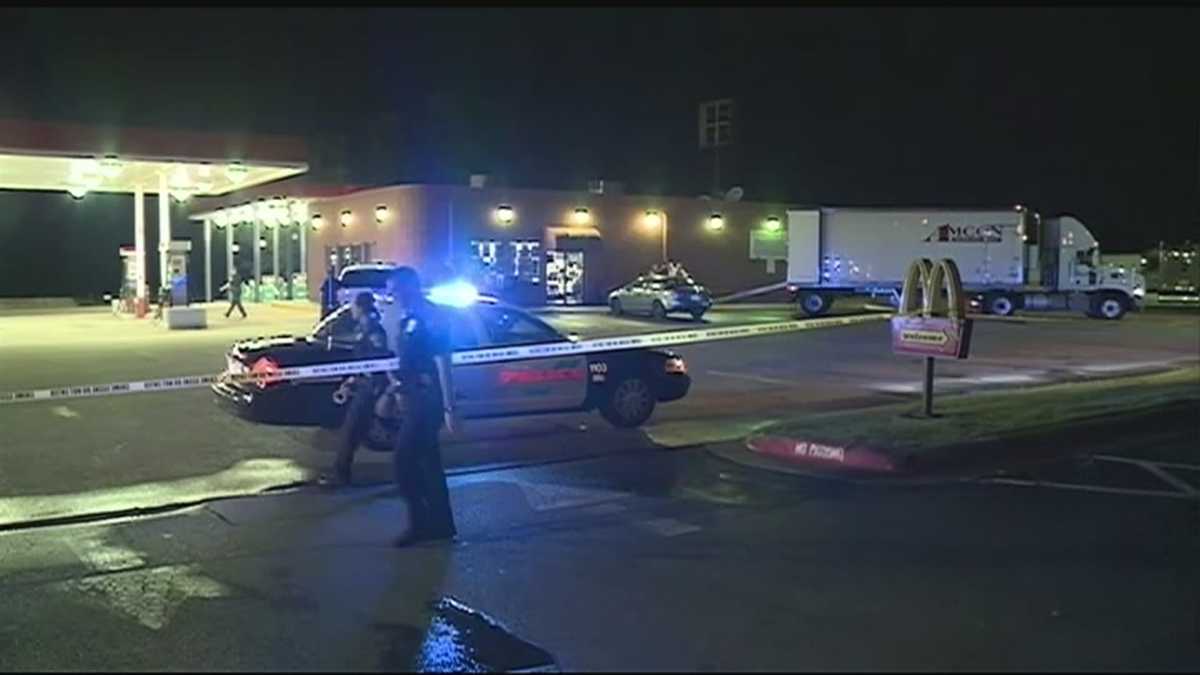 Rogers police search for robbery suspect