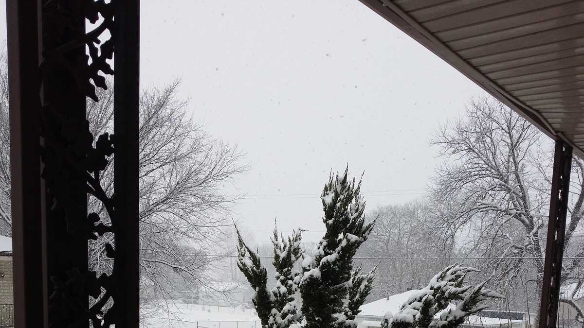 PHOTOS: Sunday Snow