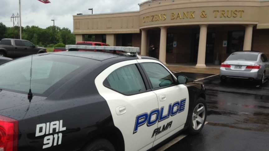 PHOTOS: Alma Bank Robbery