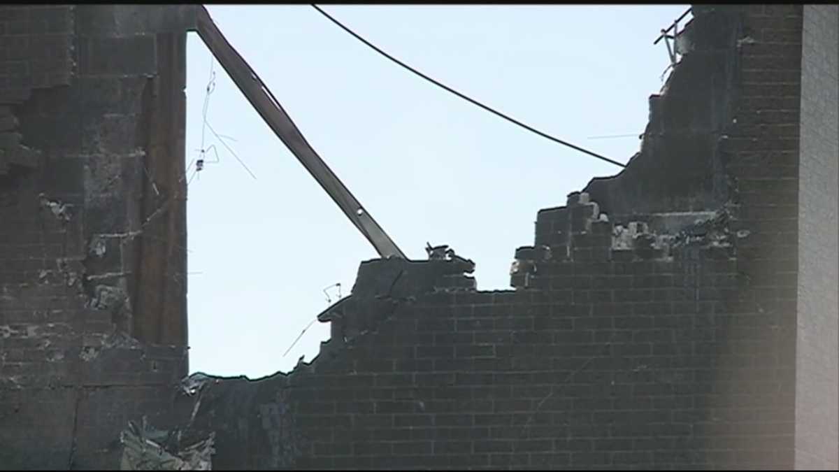 Bodies of three plane crash victims found in flight simulator