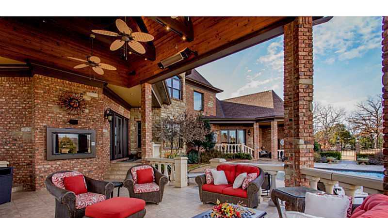 Mansion Mondays: Tour this Fort Smith gated estate