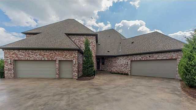 Mansion Mondays: Tour this mansion at Pinnacle Country Club