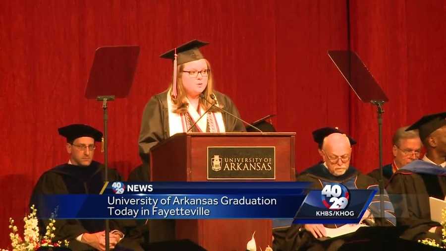 Record number of students graduate from University of Arkansas