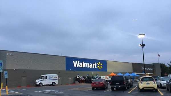 Original Walmart Holds Reopening Ceremony After Renovations