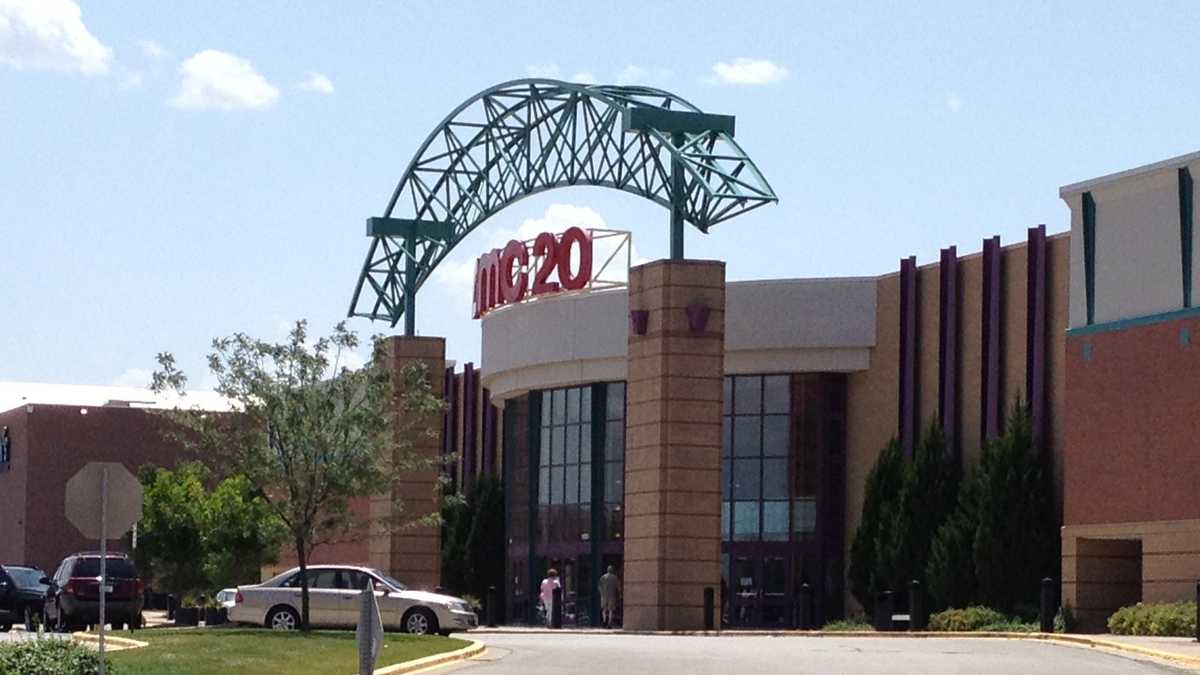 AMC shows off upgrades to Town Center 20 megaplex