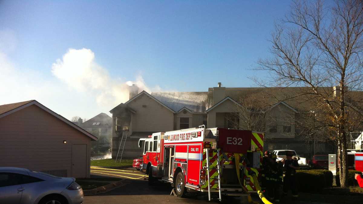 OP firefighters battle 2-alarm fire near 121st, Nall