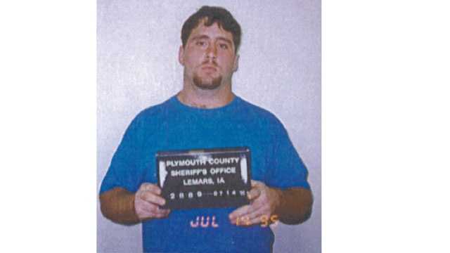 Convicted Iowa killer paroled; must live in Kansas