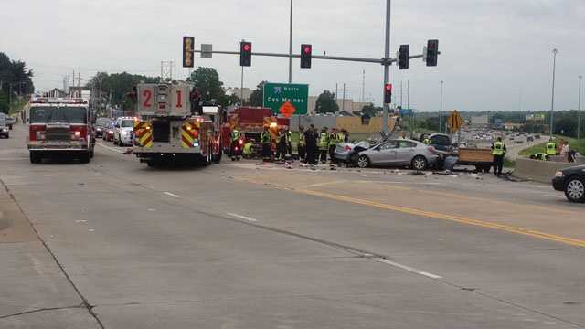 4 still in hospital after I-35 ramp crash