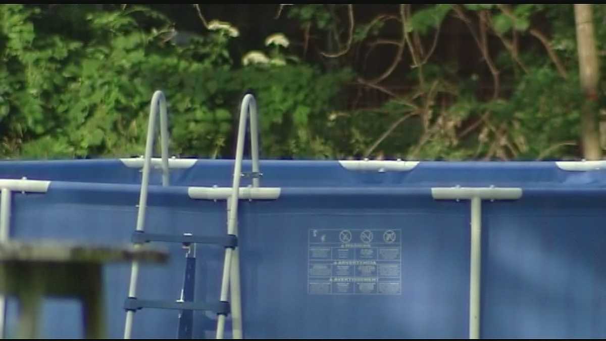 Child pulled from Raytown pool dies