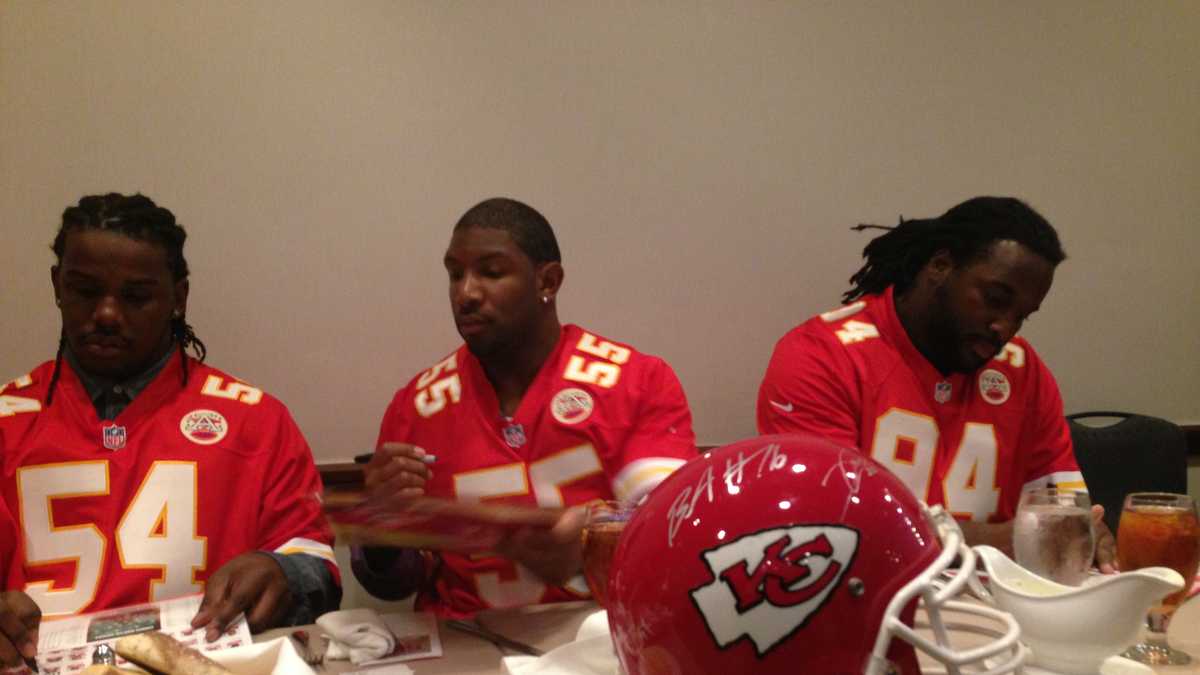 Chiefs players host Derrick Thomas/Neil Smith Third and Long Foundation ...