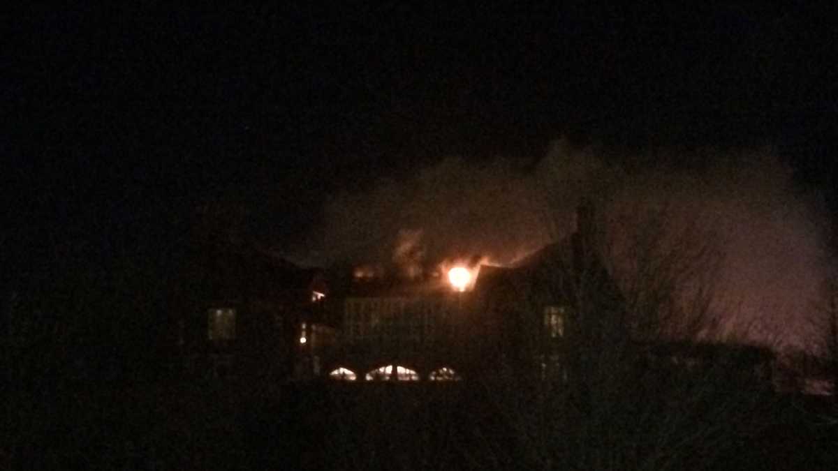 Fire destroys mansion in Briarcliff