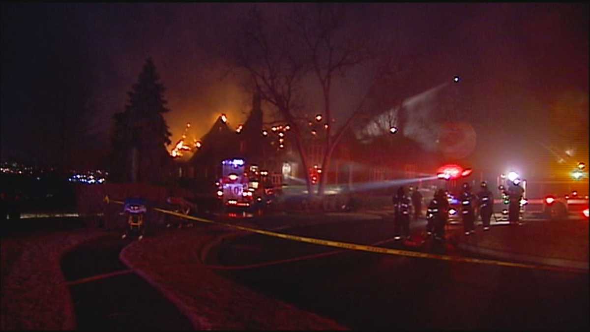 Fire destroys mansion in Briarcliff