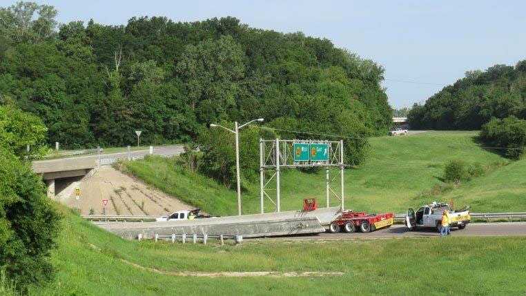 Accident cleanup closes Turner Diagonal to K-32 ramp