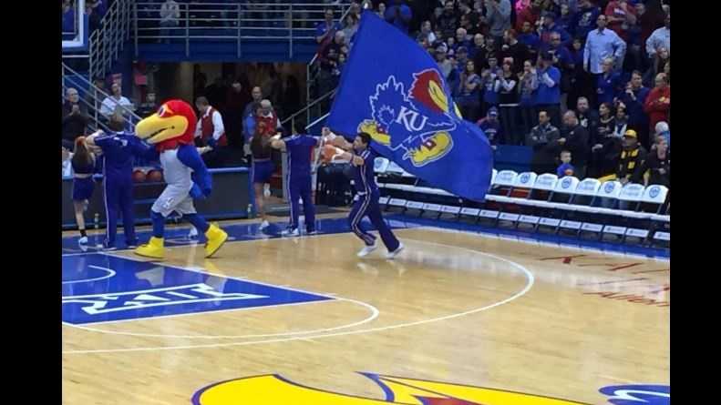 Photos: Lara Moritz Rocks Chalk on a day off