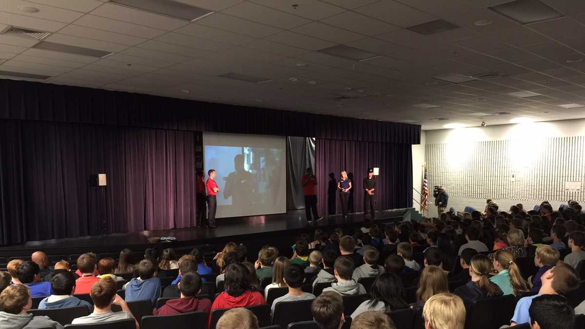 KMBC's Weather Team visits Prairie Trail Middle School