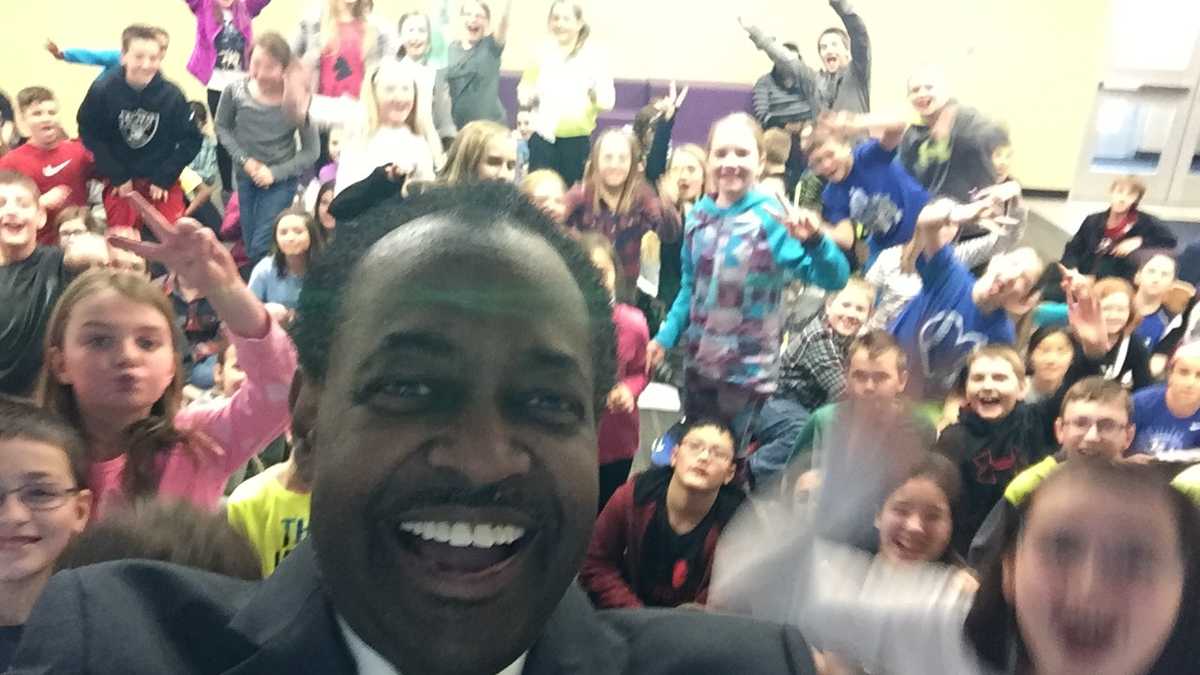 Images: KMBC's Bryan Busby visits Shoal Creek Elementary