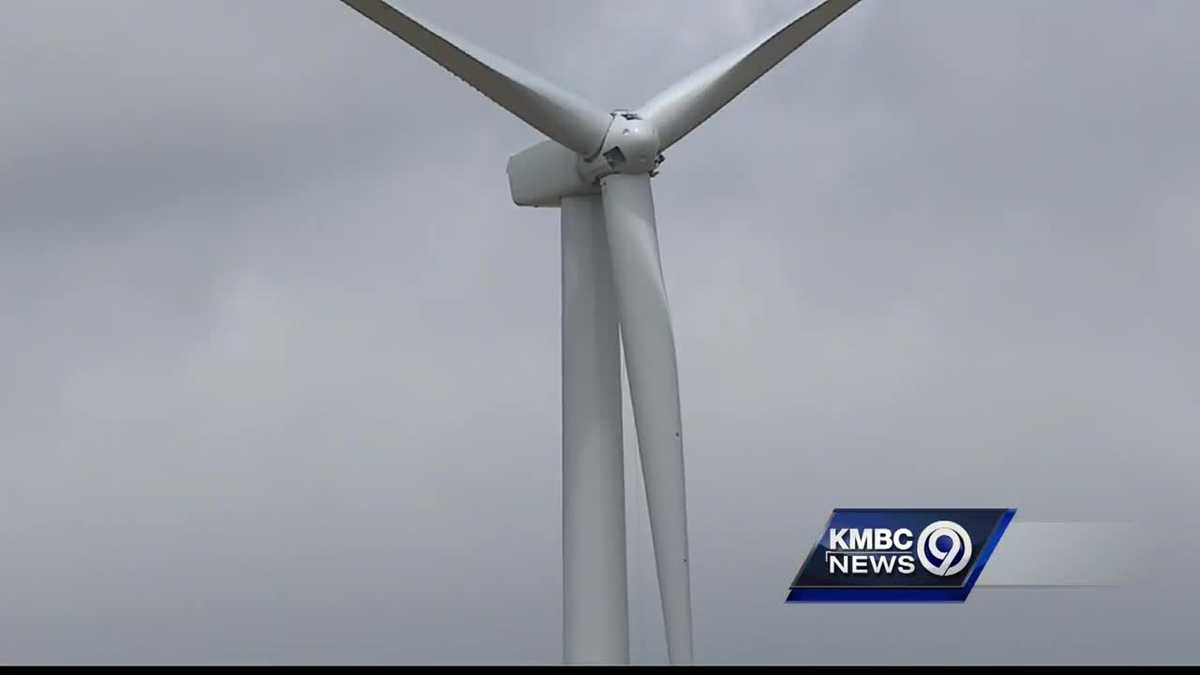 Kansas man expected to survive wind turbine fall