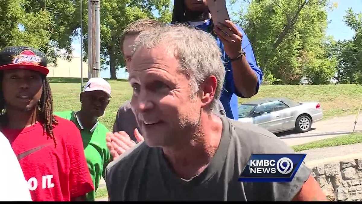 Standoff at 57th, Parallel ends with no arrests