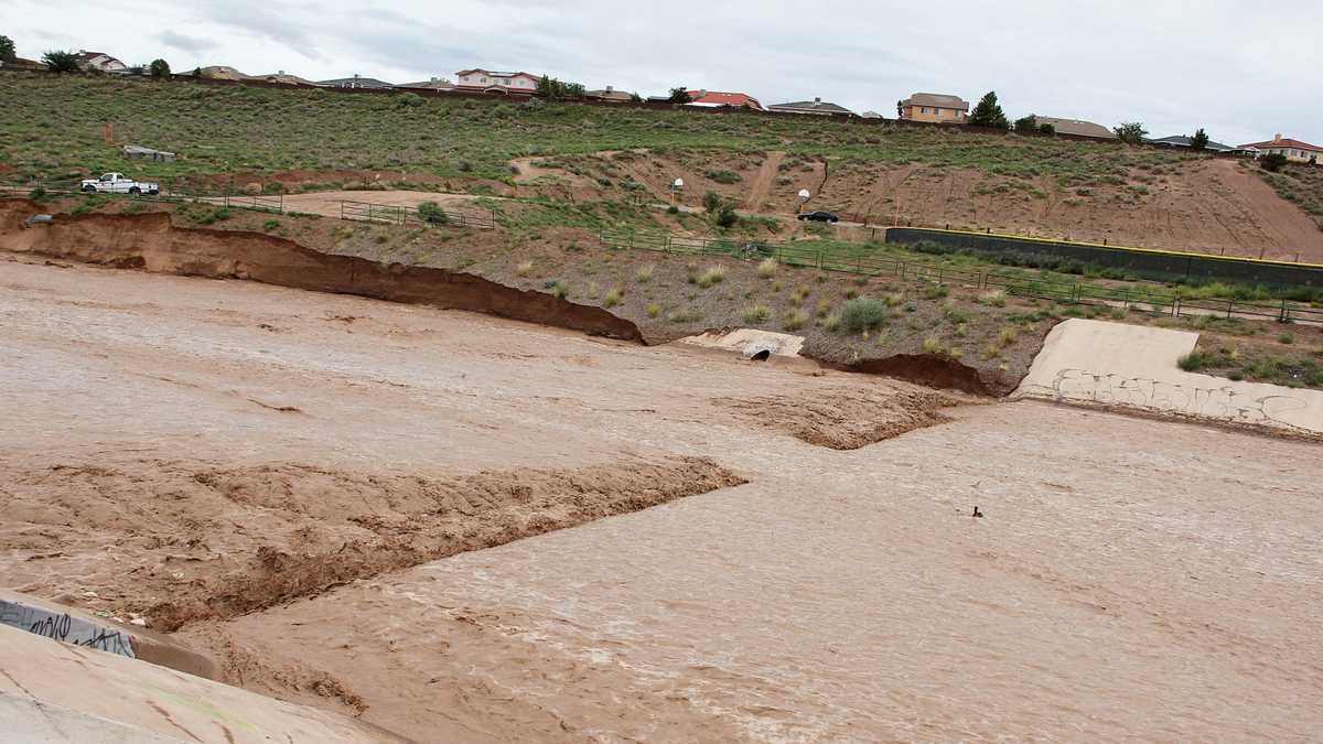 Rio Rancho residents marvel at flooding