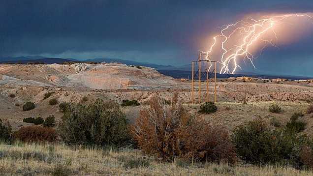 Photos: Amazing lightning shots captured on u local