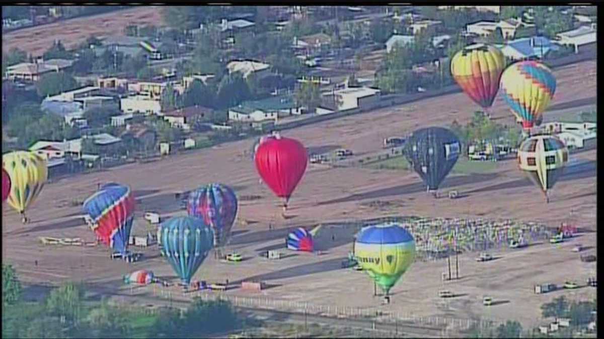 Balloons aloft above ABQ for Fiesta Tuesday