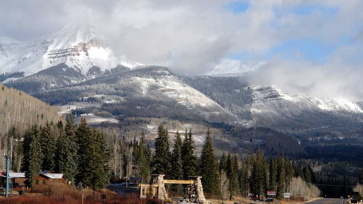 PHOTOS: November snow falls in Durango