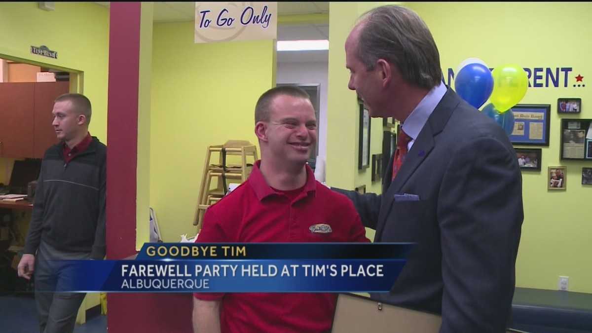 Hundreds gather to bid farewell to Tim Harris