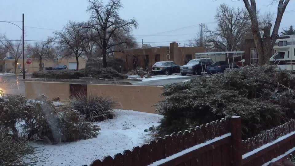 Snowy weather hits New Mexico
