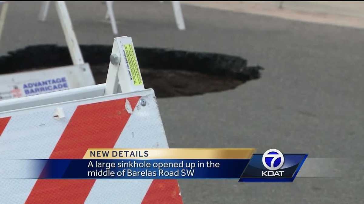 Sewer line collapse causes sinkhole