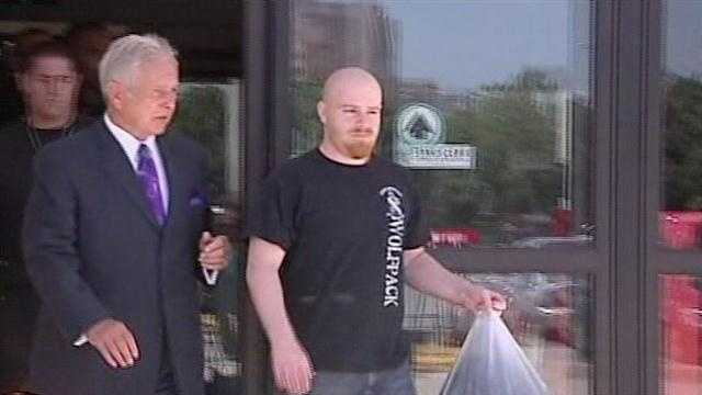 Murder suspect Justin Adams' ankle monitor removed