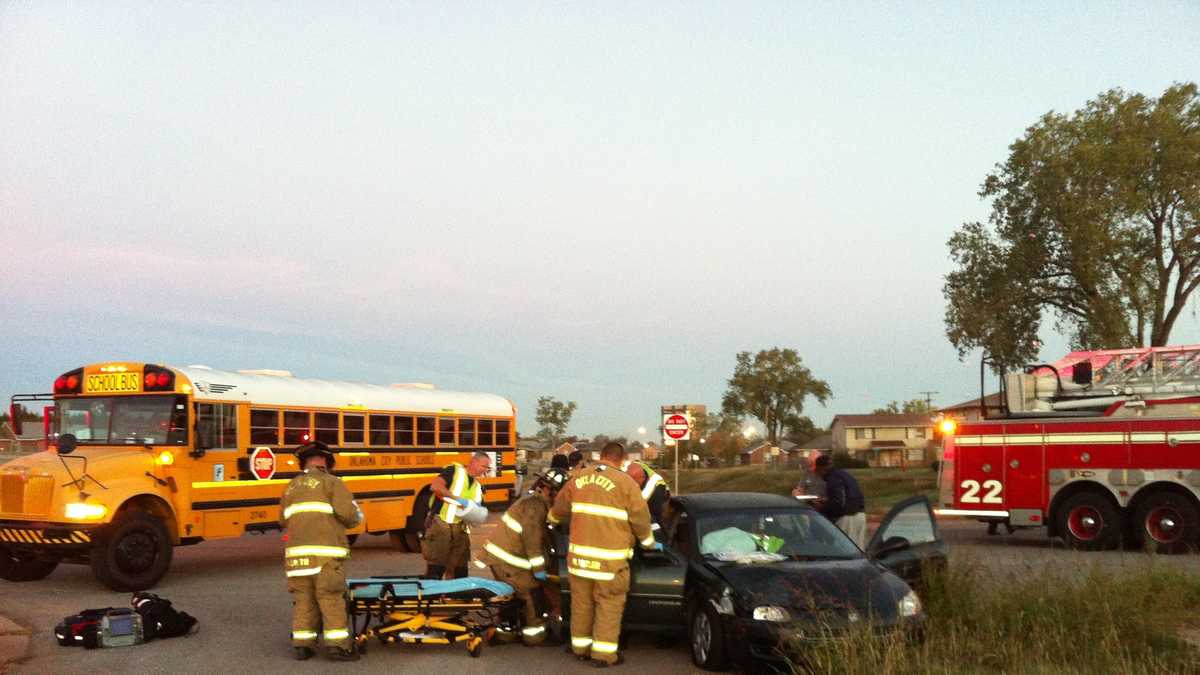 2 injured in OKC crash with school bus