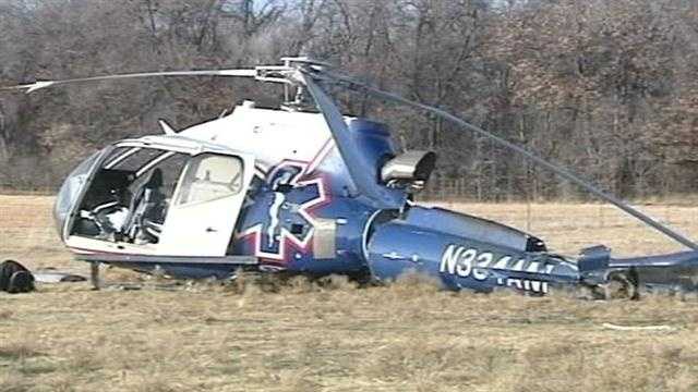Investigators say engine failure may have caused helicopter crash