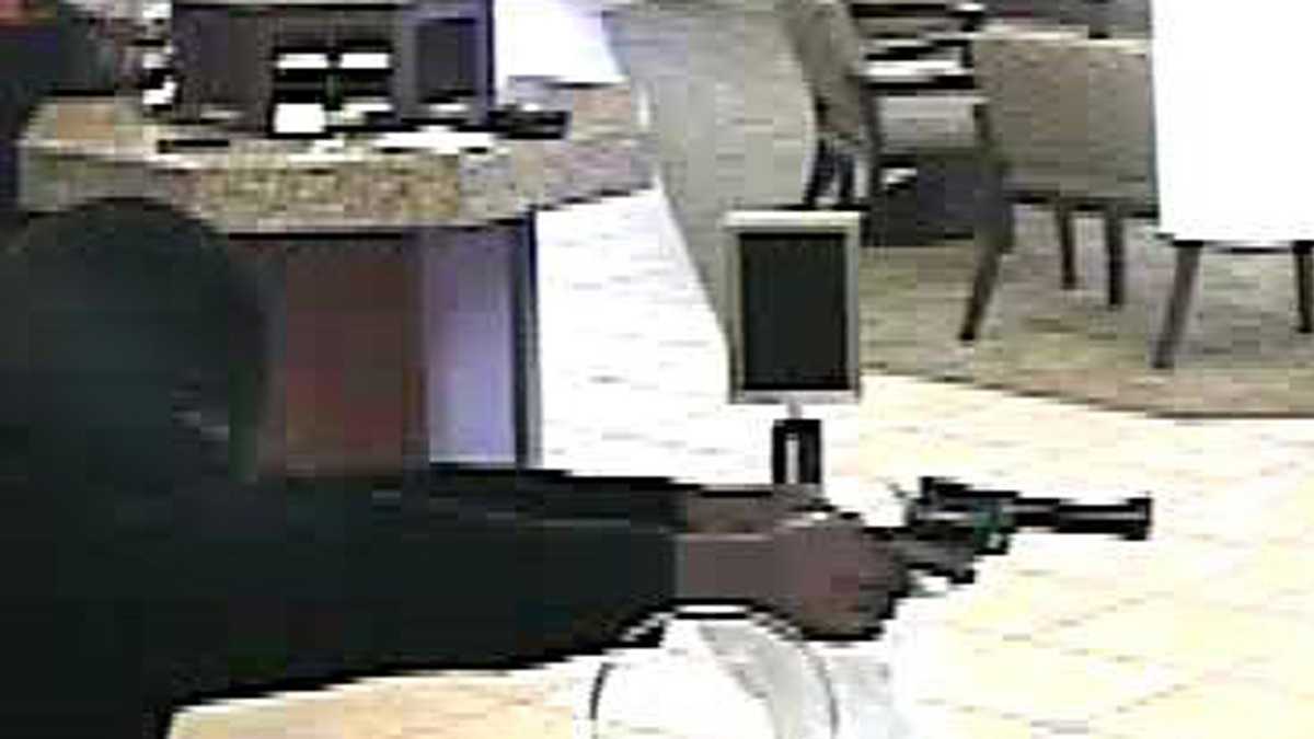 Fbi Police Investigate Bancfirst Robbery