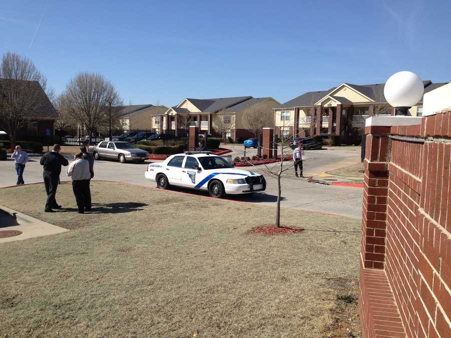 Photos: Moore bank robbery