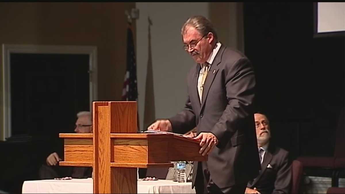 Edmond church draws 300 for meeting on Islam