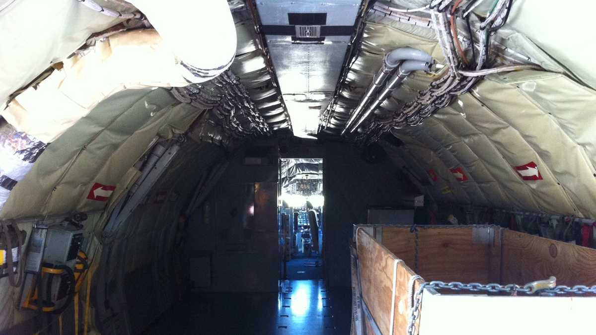 Photos: Inside a KC 135R stratotanker