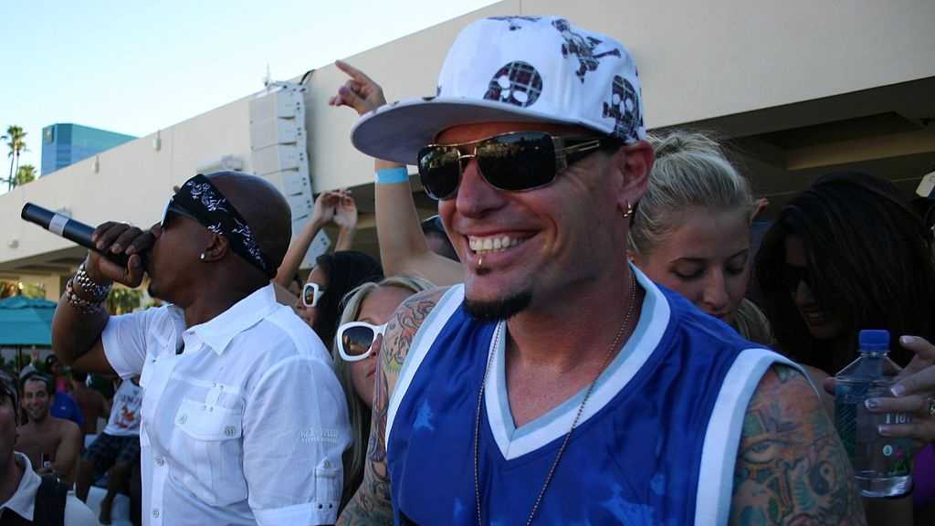 Stop, Collaborate and Listen: Vanilla Ice is coming to Oklahoma