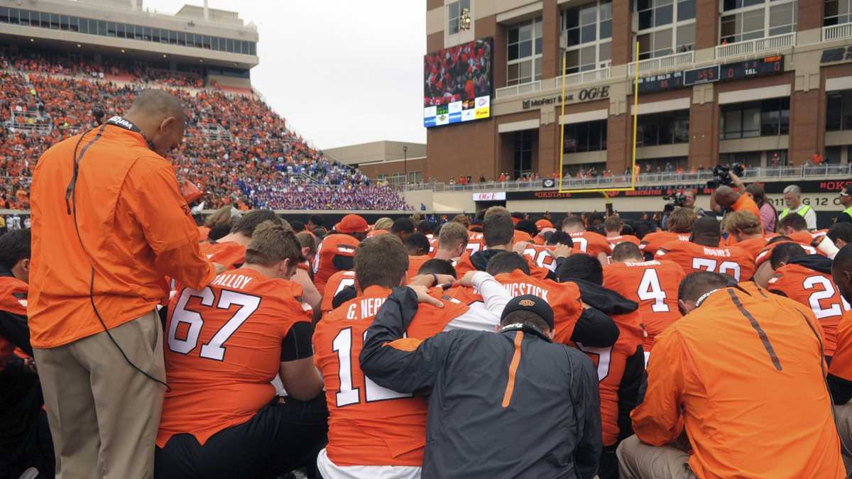 4 people killed, 47 others hurt in crash during OSU's homecoming parade