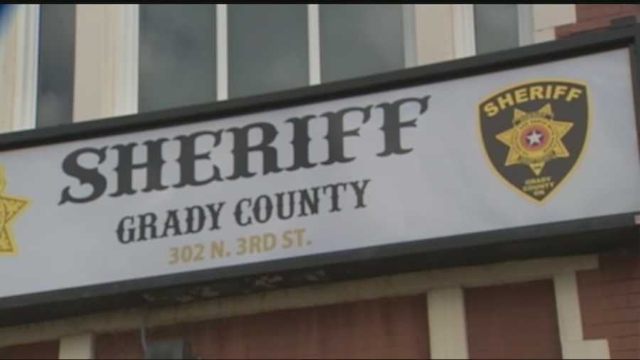 Grady County investigators search for man who is accused of snatching dogs