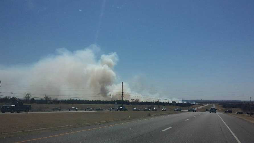 Firefighters battle multiple grass fires in metro